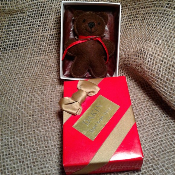 DAKIN Bon Bon Bear | Toys | Vintage R Dakin 984 Chocolate Bear Box Bon ...